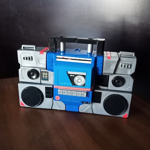 Toys | Vintage Tai Fong Transformer Like Robot Am Radio 1984 | Poshmark